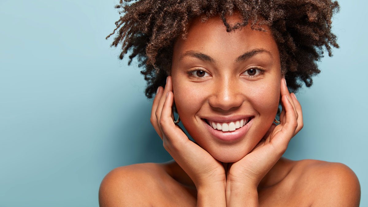 5 Habits of People With Great Skin for Flawless Results | Dermalactives ...